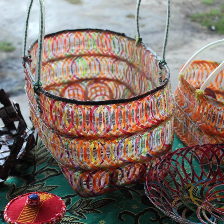 Using Plastic Waste to be Independent: the story of Armin's handicrafts ...